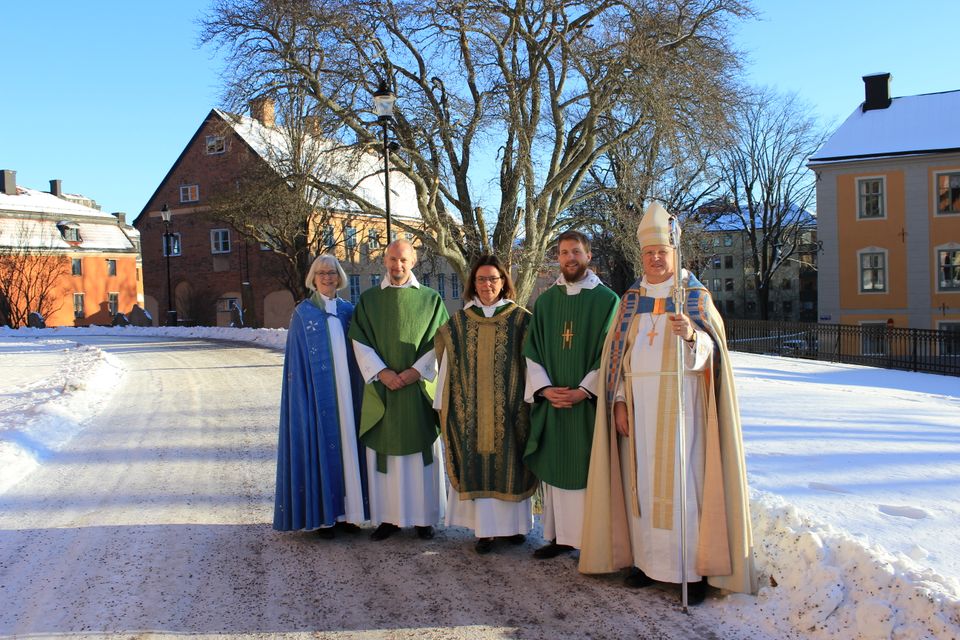 Biskop Ragnar Persenius vigde nya präster | Uppsala stift