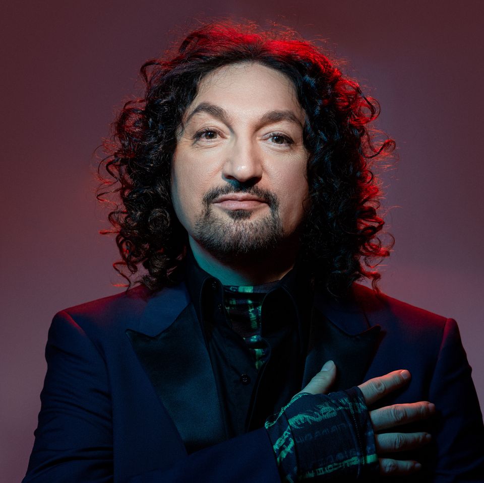 Di Leva släpper sitt första album på 10 år och inleder ett intensivt ...