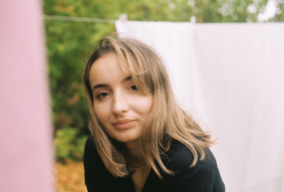 Nya stjärnskottet Josefin Söderqvist släpper debutsingeln “Nu från noll ...