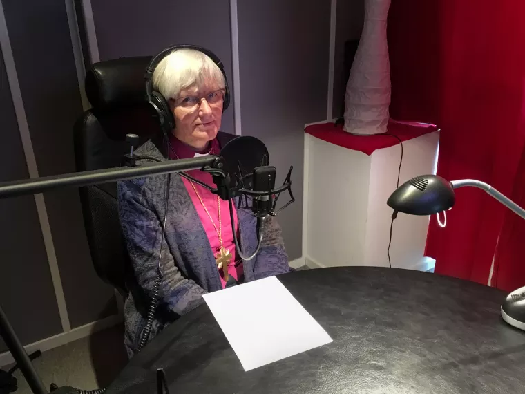 Ärkebiskopen programledare i Karlavagnen | Svenska kyrkan