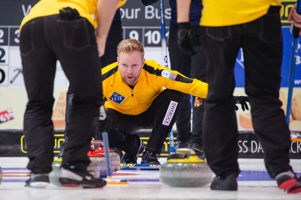 Niklas Edin missar EM. Opereras i veckan för sin knäskada. | Svenska ...