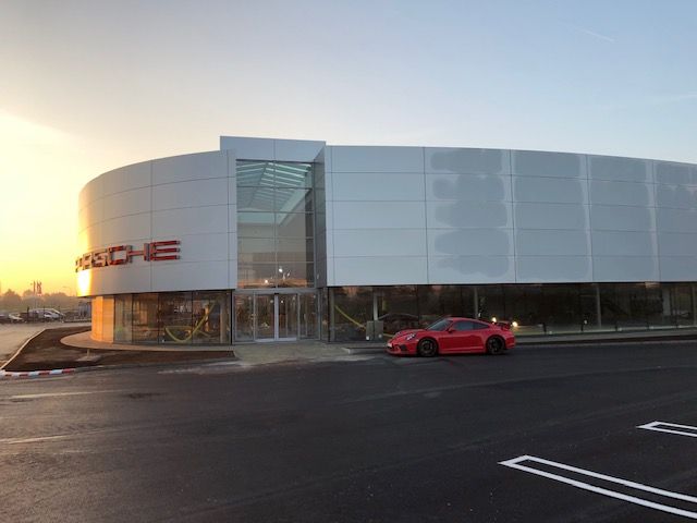 Porsche Center Helsingborg – Sveriges nya fullserviceanläggning för ...