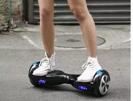 Hoverboarden började brinna – familjen kan inte bo kvar i villan | If ...