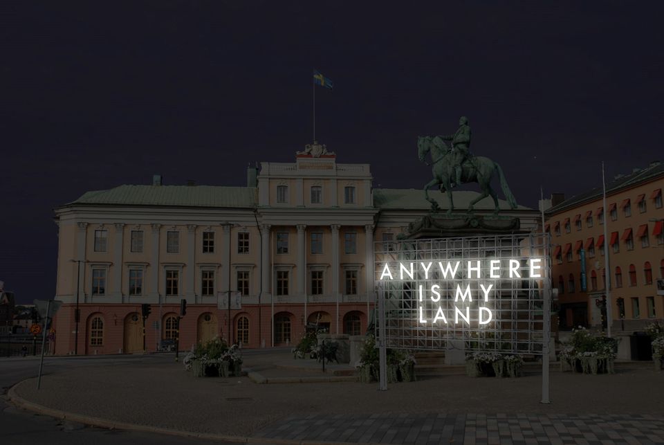 Ljuskonstverk på Gustav Adolfs torg visas under Nobelveckan ...