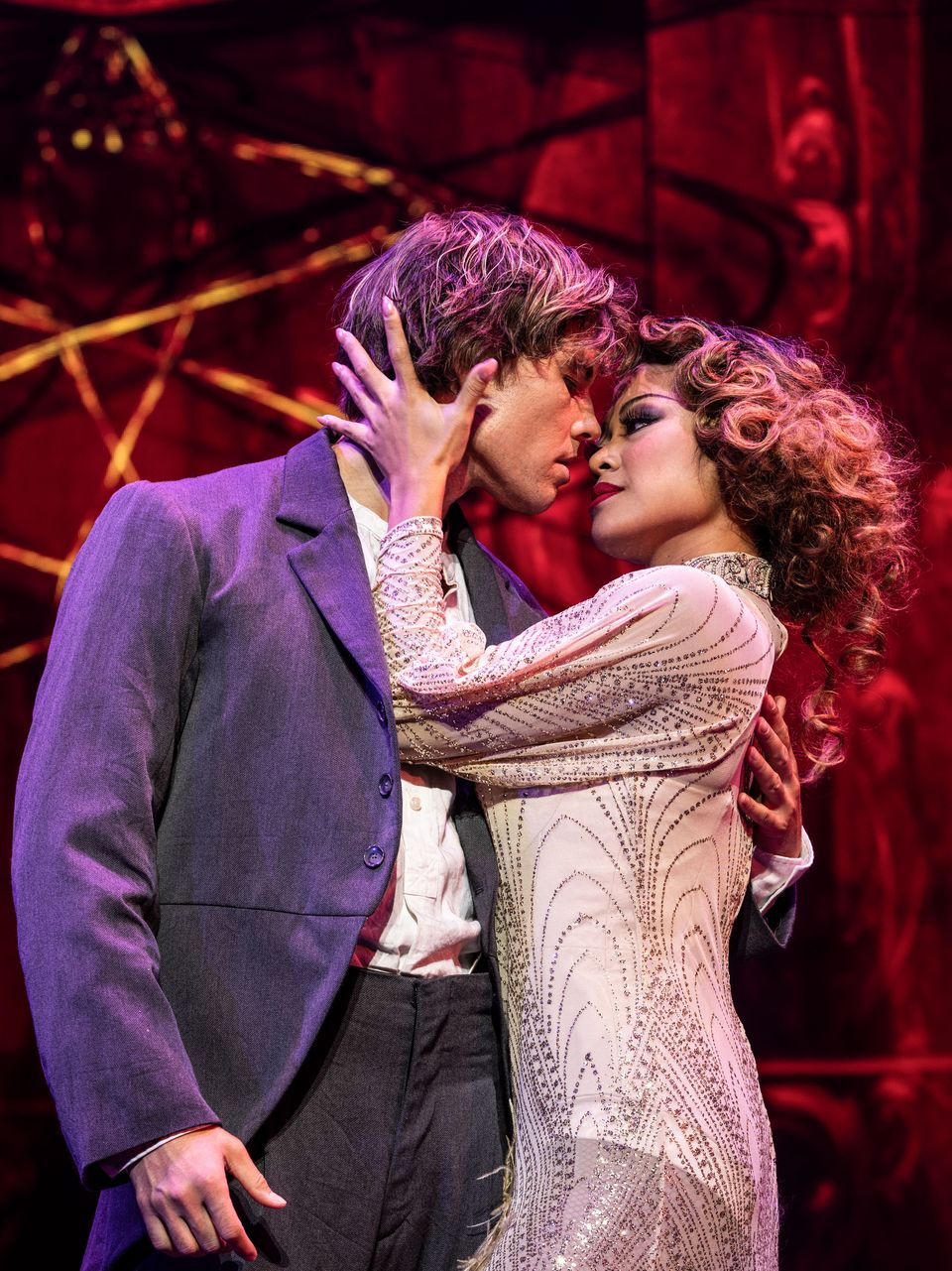 Musikalsuccén Moulin Rouge! The Musical sätts upp på Rondo i Göteborg ...