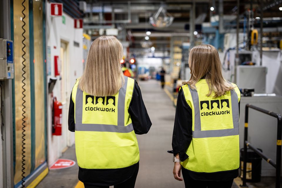 Anpassat lärlingsprogram utbildar svetsare till Hitachi Energy ...