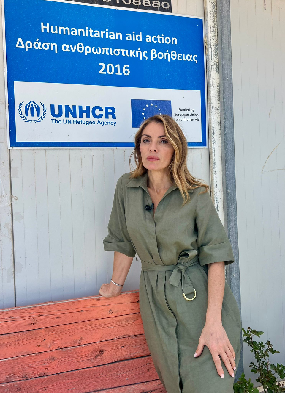 Alexandra Pascalidou reser till Lesbos med UNHCR – tio år efter Europas ...
