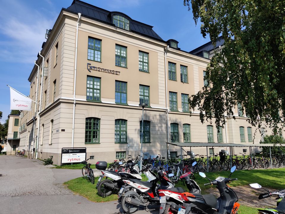 NTI Gymnasiet Örebro firar 20 år | AcadeMedia