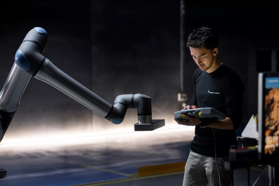 Inbjudan: pressevent om ny kollaborativ robot | Universal Robots