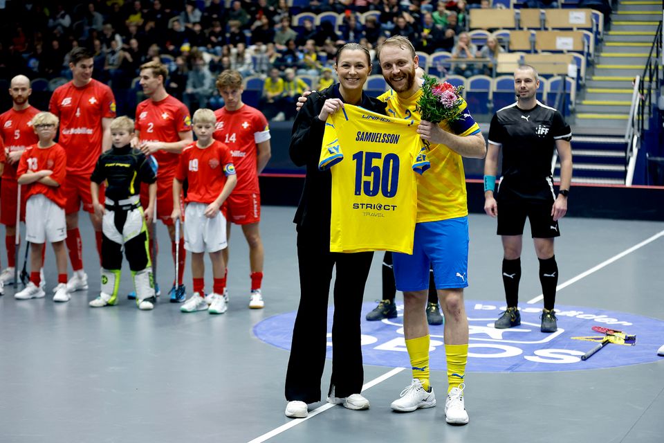Johan Samuelsson historisk när Sverige slog Schweiz | Svensk Innebandy