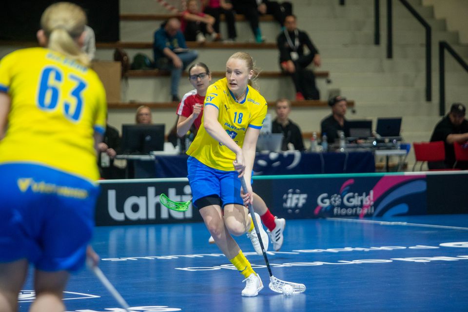 Sverige slog Polen – klara för VM-semifinal | Svensk Innebandy
