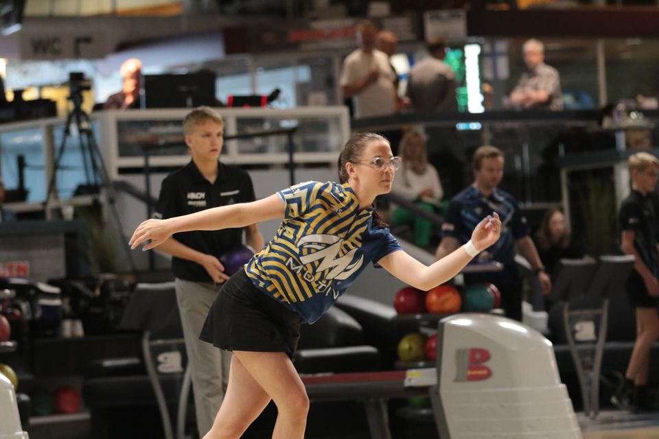 Anna Andersson är årets bowlare 2023 på damsidan | Svenska Bowlingförbundet