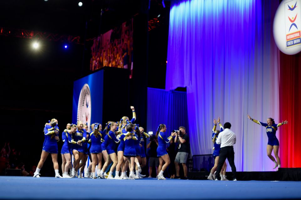 Damlandslaget i cheerleading är silvermedaljörer på VM | Svenska ...