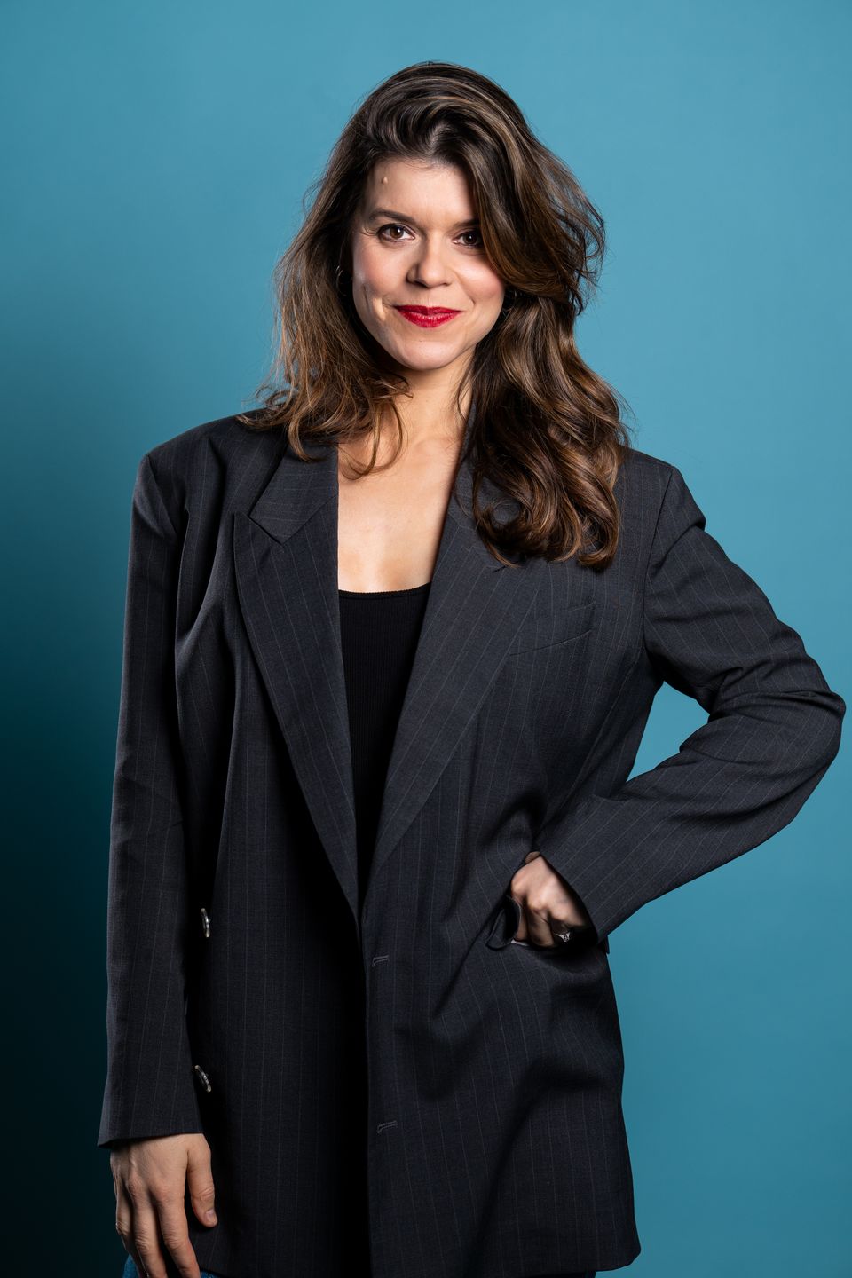 Skådespelarna Emma Molin och Eric Stern sadlar om till reportrar i ...