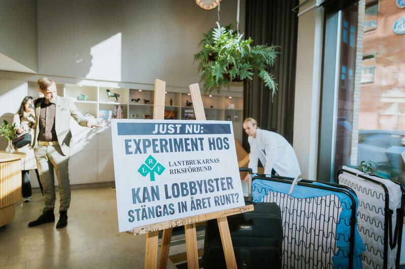 Greenpeace stänger in lobbyister på LRFs huvudkontor i nytt experiment ...