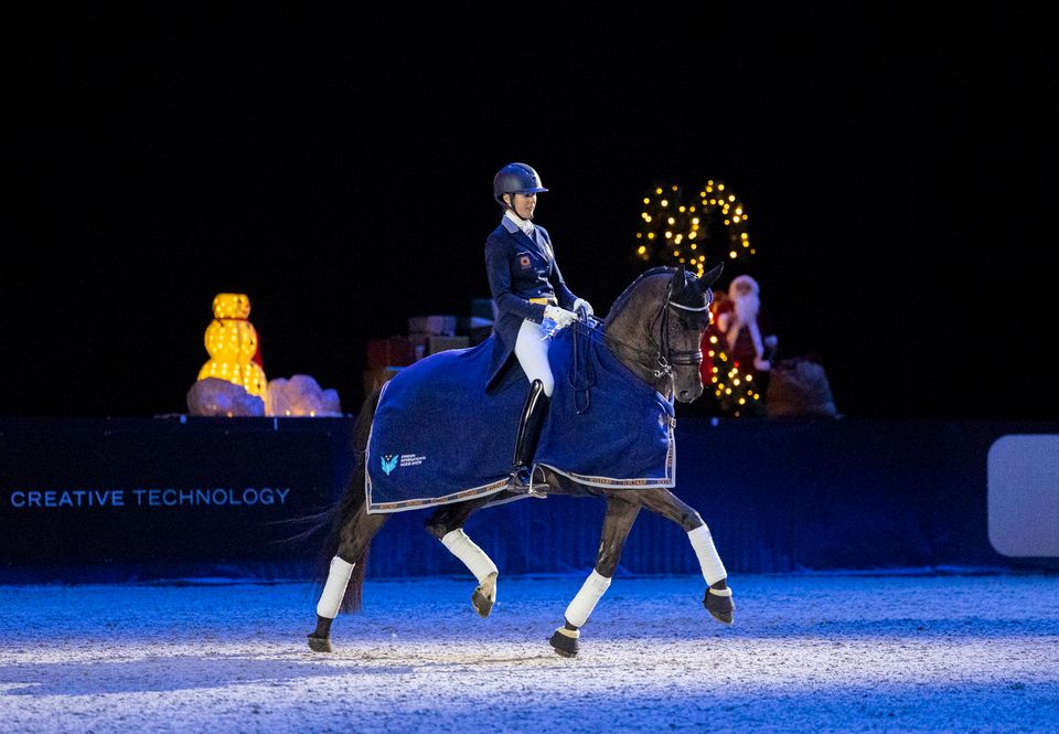 Maria von Essen och Invoice briljerade – seger i Stockholm Dressage ...